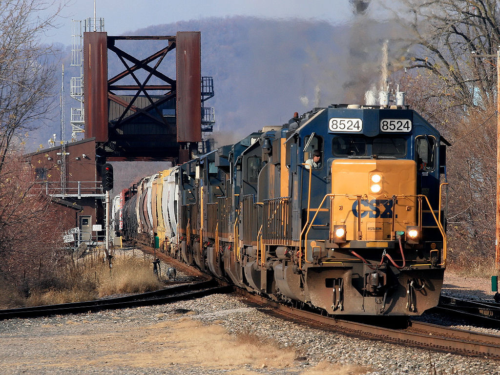 CSX 8524
